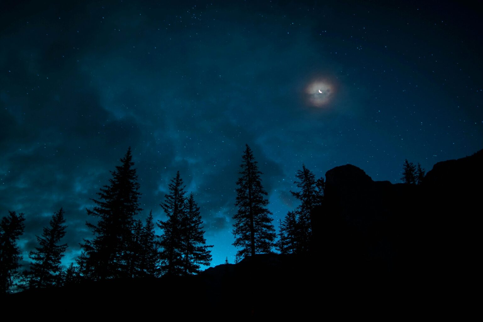 How to Plan Your First Astro Tourism Trip - Our Travel Journey
